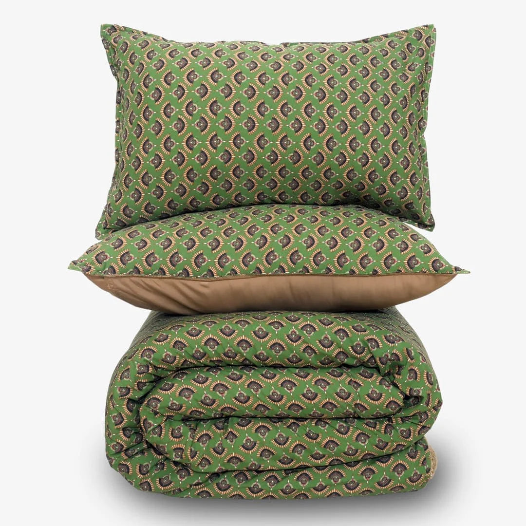 ZARF Italian Staple Weave Bedsheet With 2 Designer Pillow Cases, 2 ...